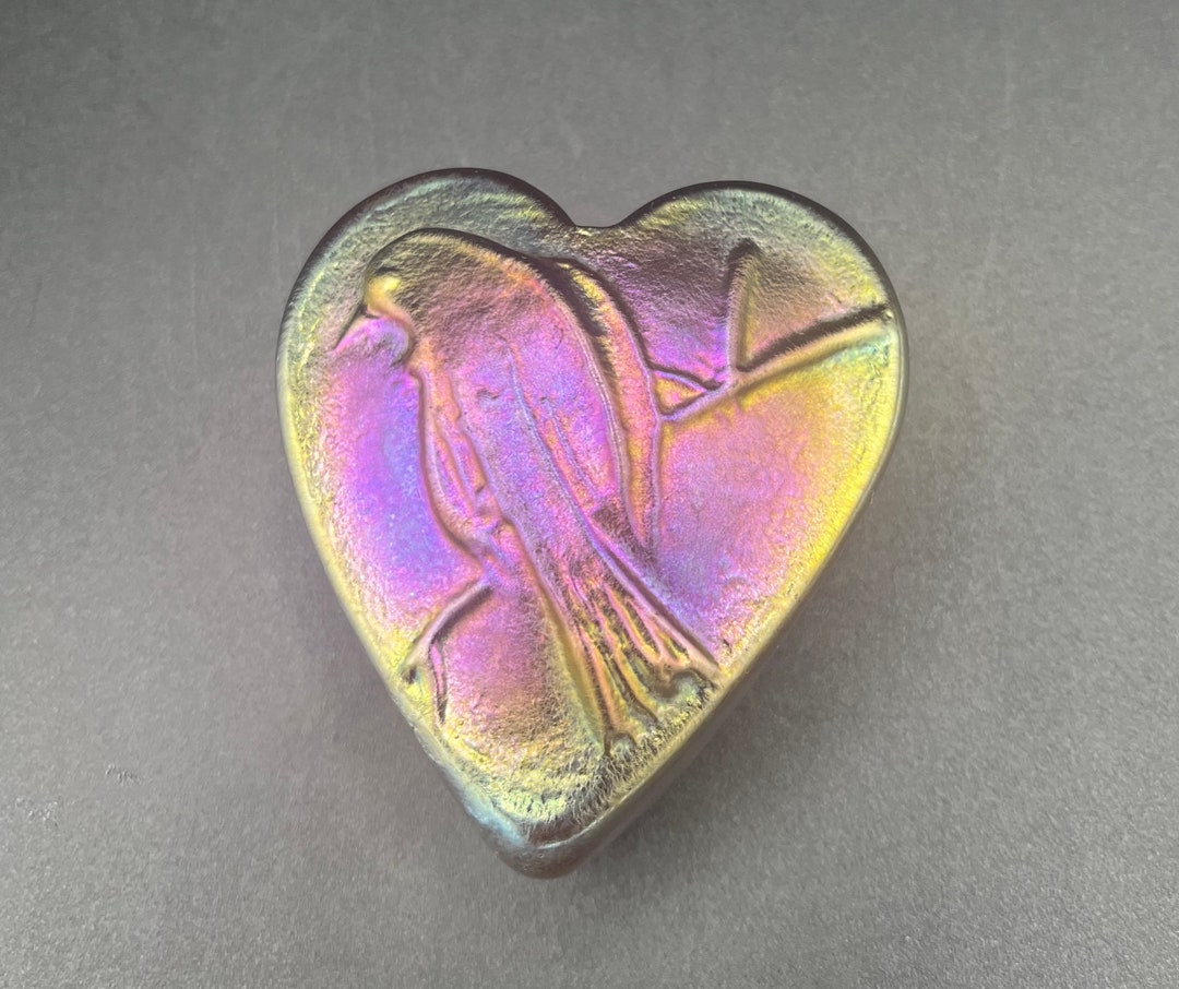 Robert Held Signed Bird Design Iridescent Glass Heart Shaped ...