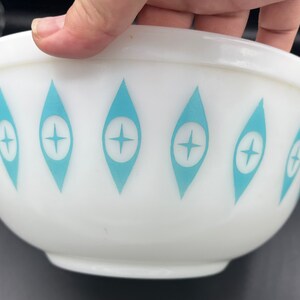 RARE Pyrex Atomic Eyes Bowl, Turquoise and White Pyrex 403 - Etsy