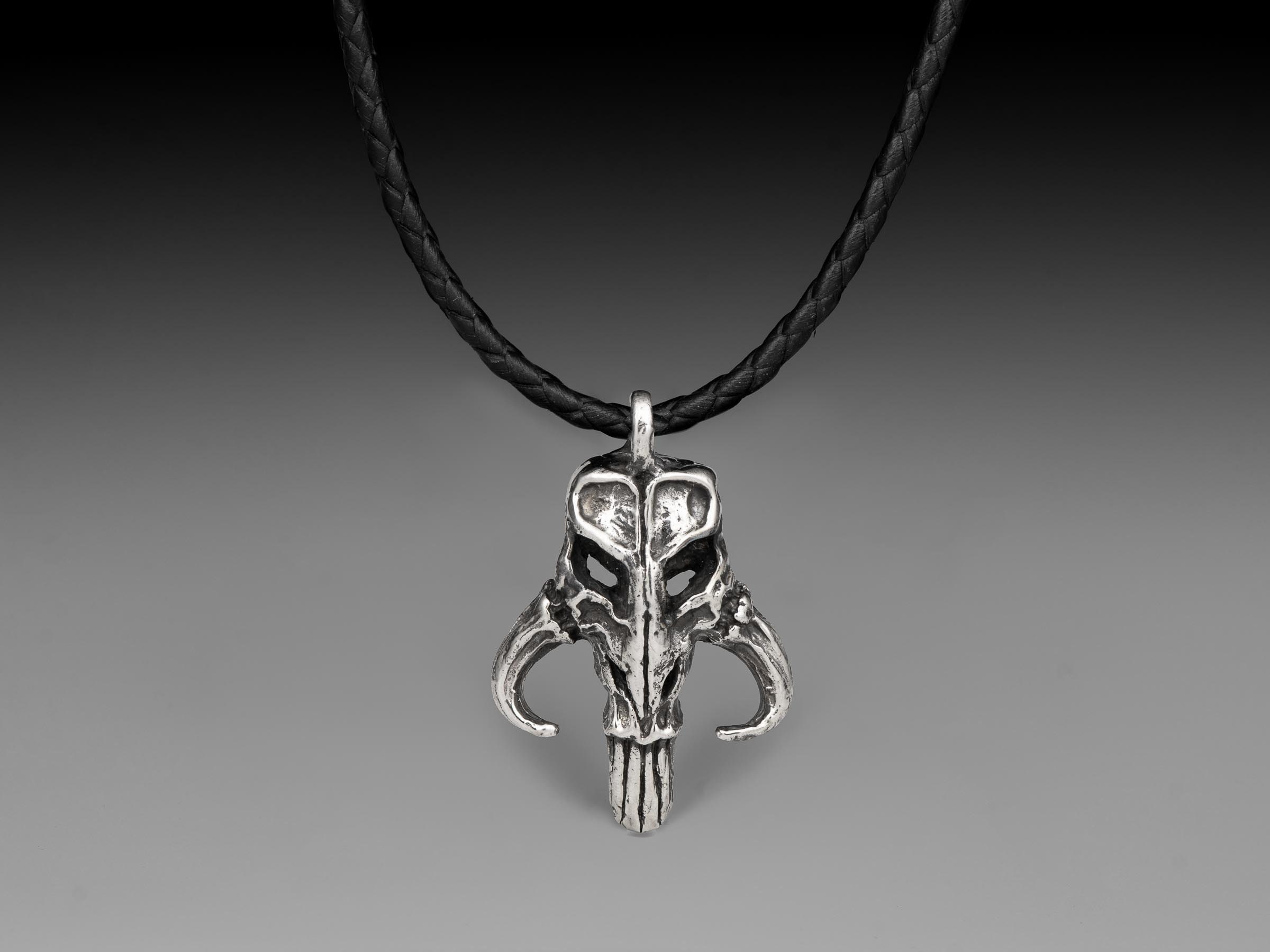 Mandalorian Mythosaur Pendant / Grogu Necklace - Etsy UK
