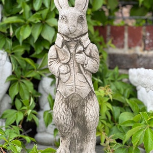 Garden Peter Rabbit Sculpture Stone Bunny Statue Concrete Hare Ornament ...