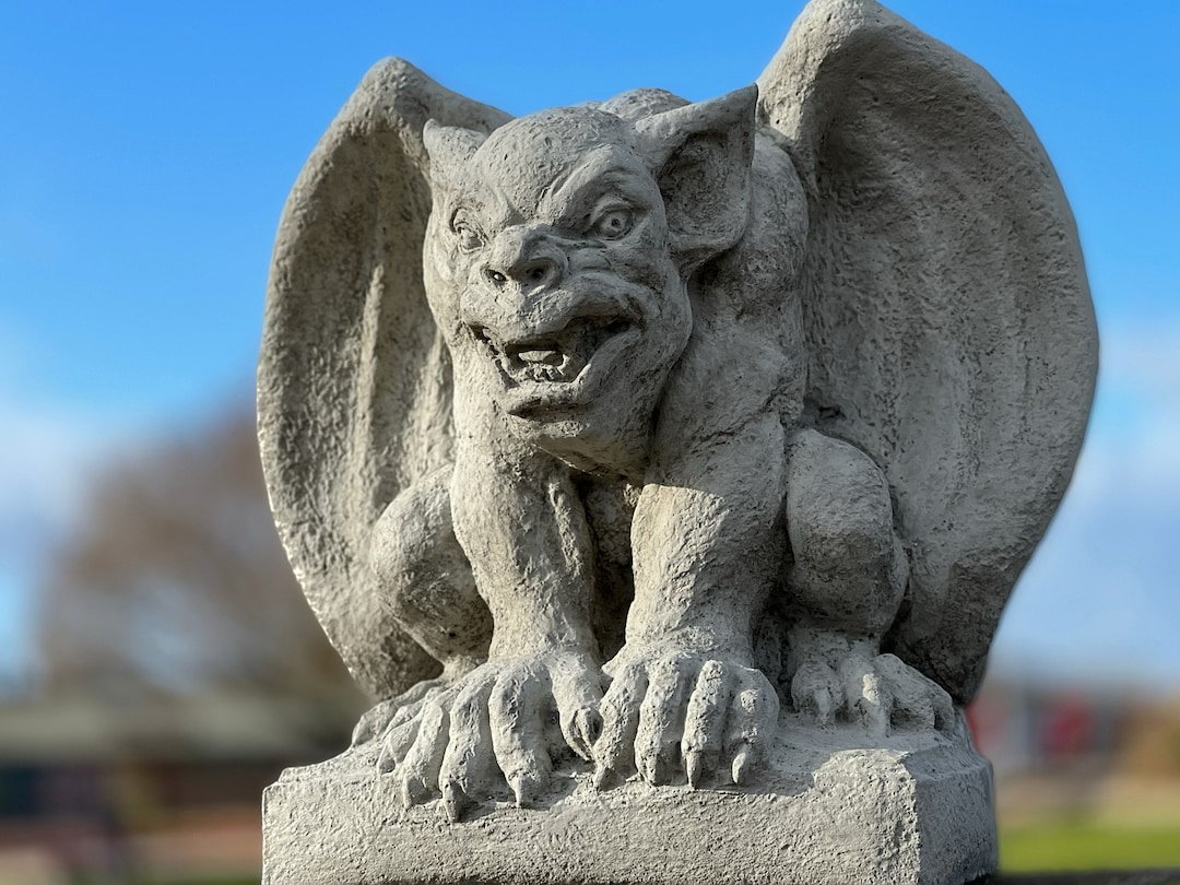 Stone Gothic Massive Gargoyle Statue Concrete Monster Statue Concrete ...