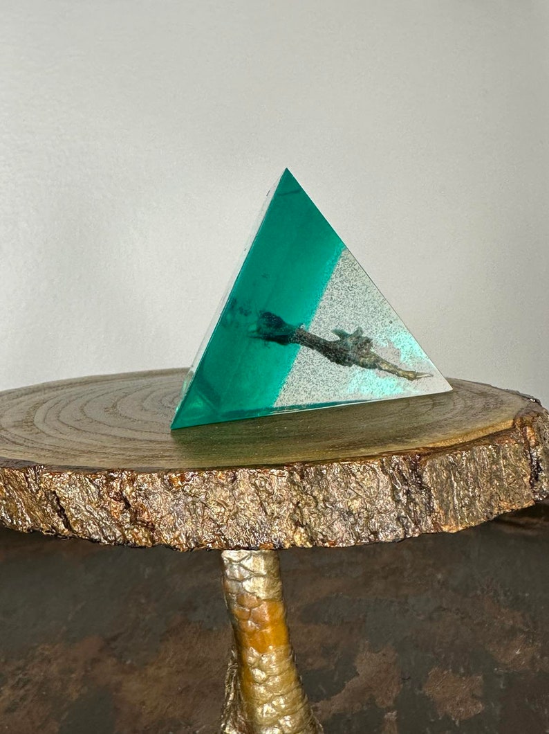 Resin Pyramid Middle Finger - Etsy
