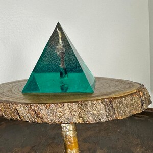 Resin Pyramid Middle Finger - Etsy