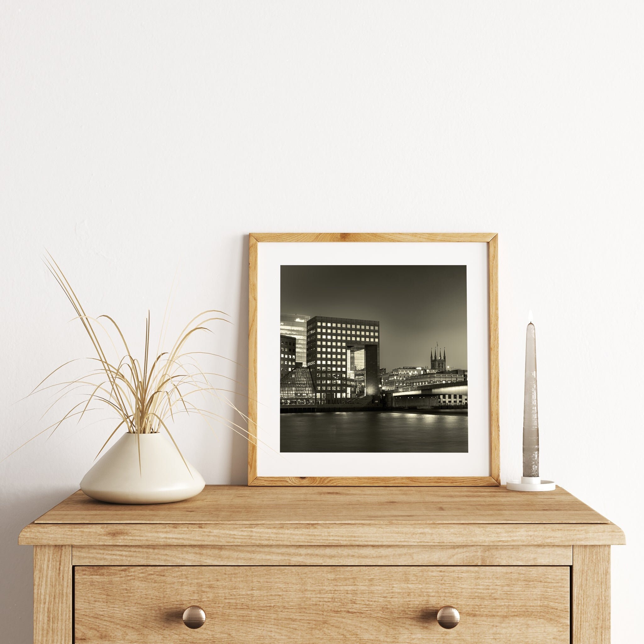 Number 1 London Bridge Building Photo Art Print - Etsy