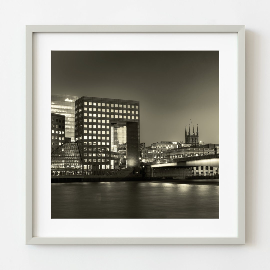 Number 1 London Bridge Building Photo Art Print - Etsy