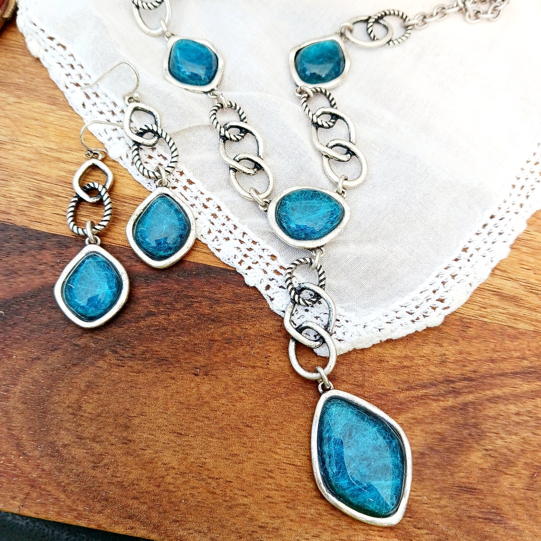 Vintage Blue Cabochon Necklace and Earrings Set, NRQ Avon Faux Apatite Turquoise Glass Lavalier ...