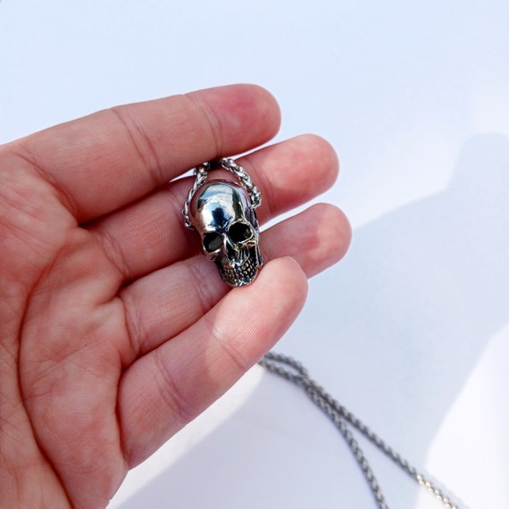Vintage scary skull necklace, silver tone wheat chain… - Gem