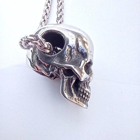 Vintage scary skull necklace, silver tone wheat chain… - Gem