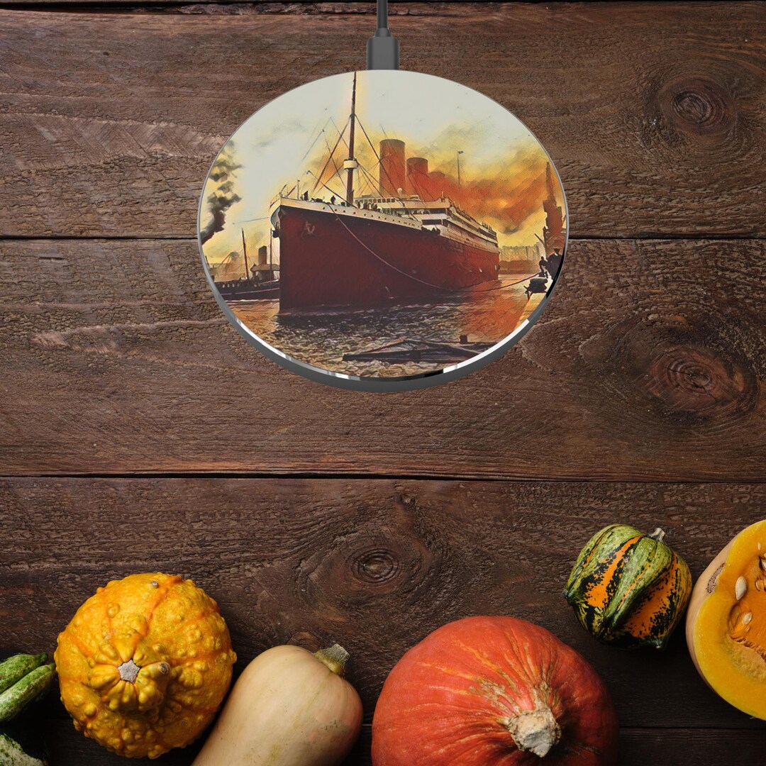 Ocean Liner Wireless Charger, Titanic Historical Image Wireless Charger ...