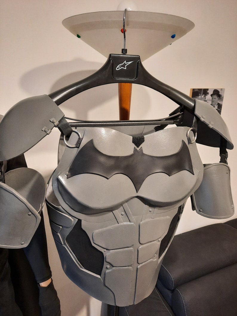 The Bat Superhero Origins Armor Cowl and Guntlets in FOAM - Etsy