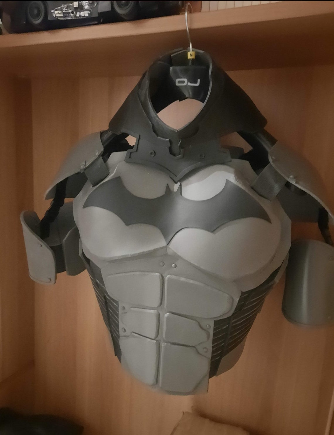 The Bat Superhero Origins Armor Cowl and Guntlets in FOAM - Etsy