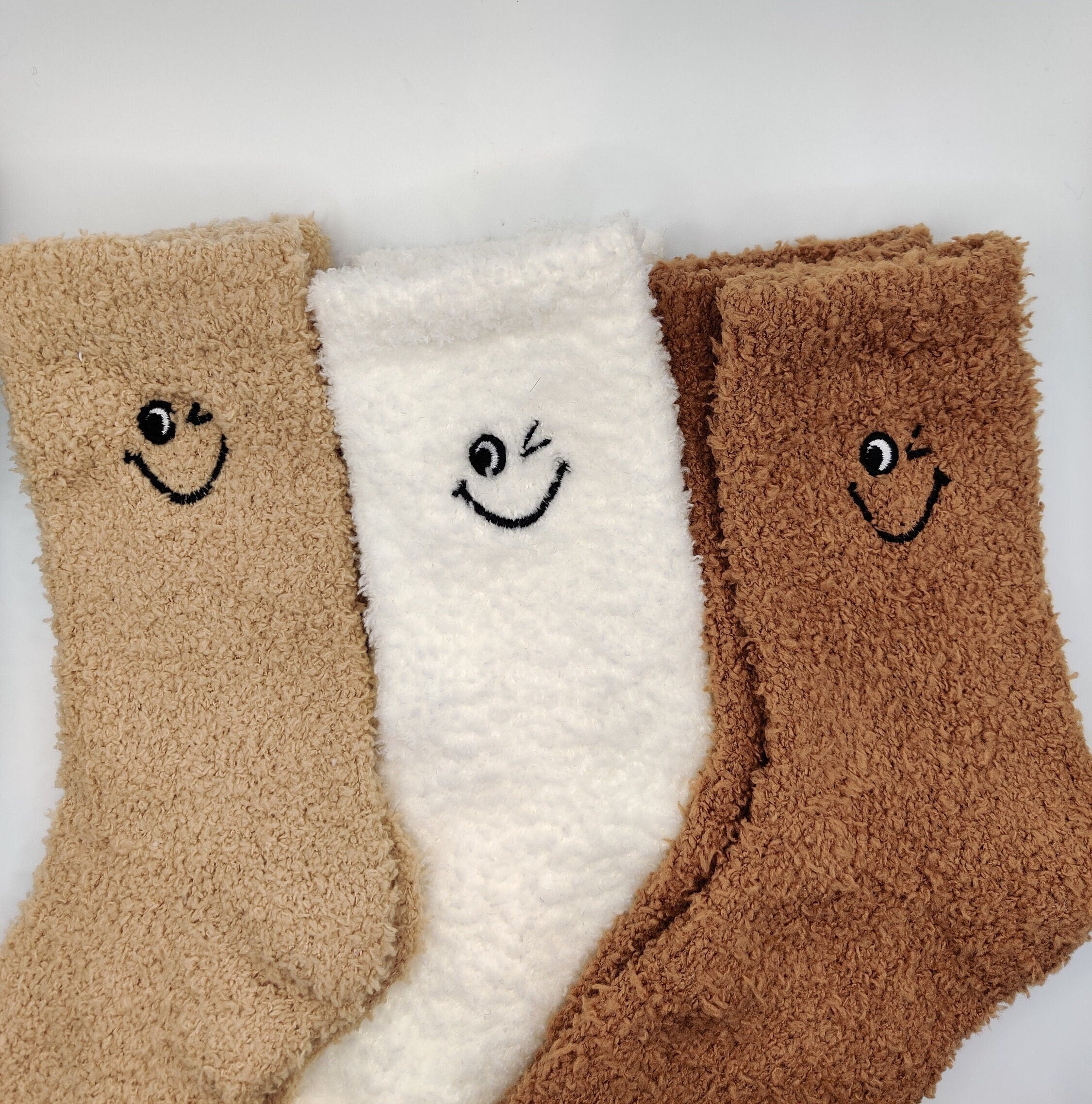 Fuzzy Smiley Socks | Comfy Slipper Socks in Winter | Soft and Cosy ...