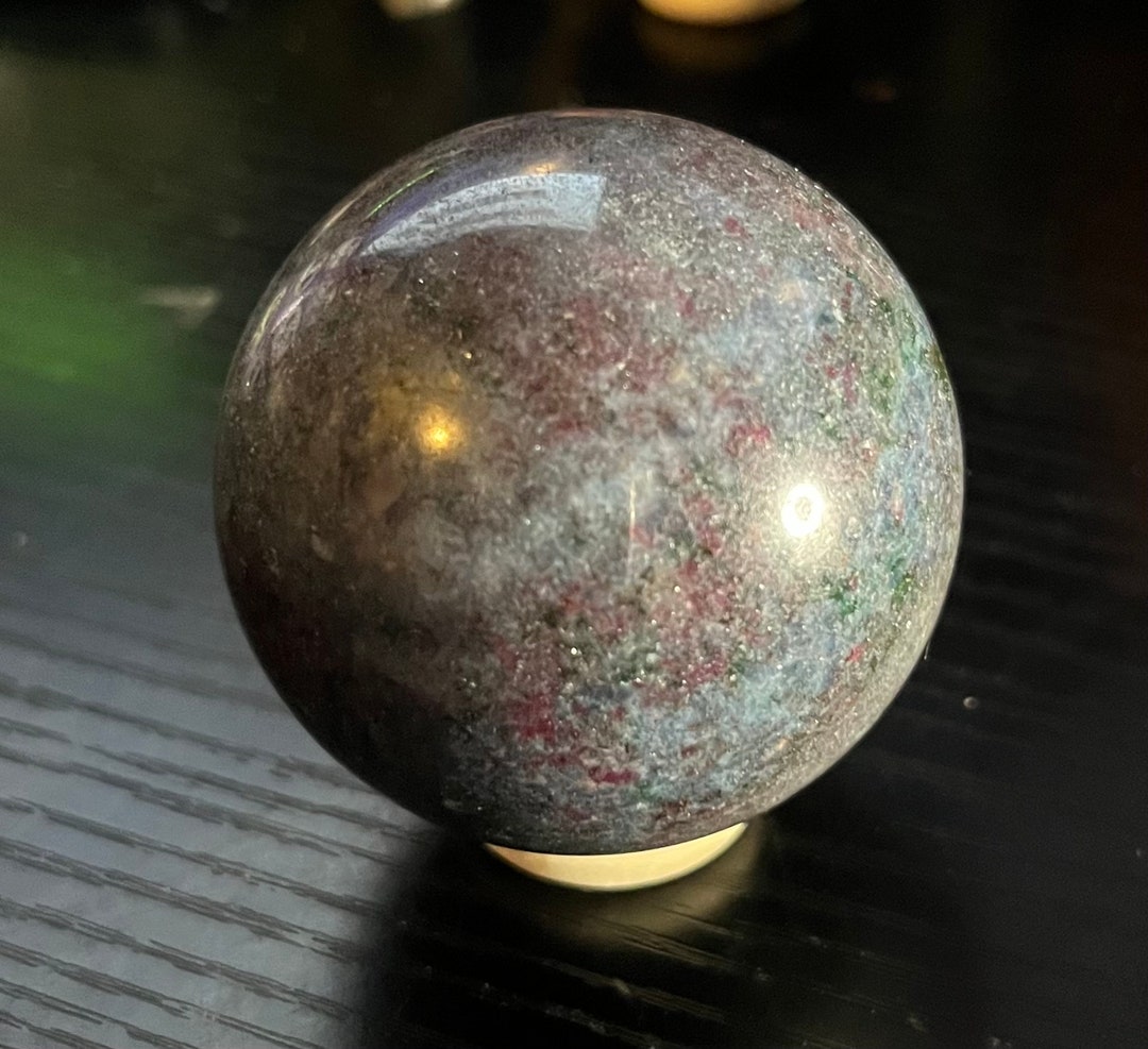 Ruby Kyanite Uv Reactive Crystals 51mm 244g - Etsy