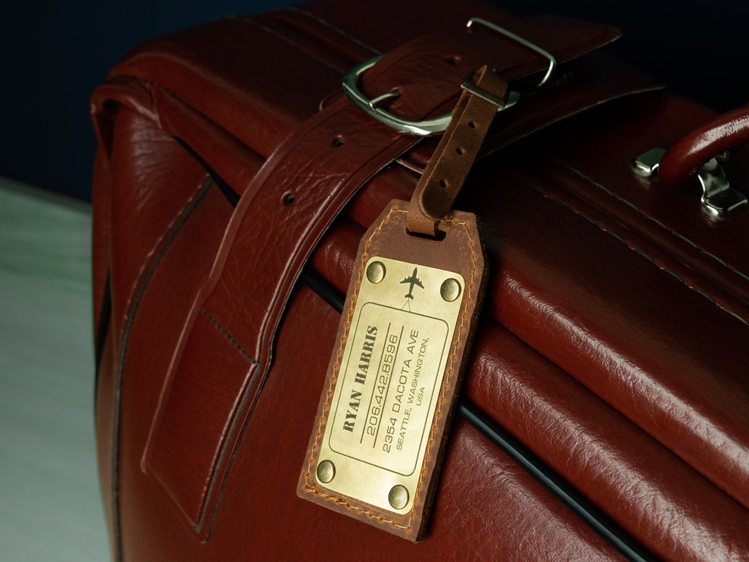 Personalized Leather Luggage Tags, Custom Corporate Gifts for Employees ...