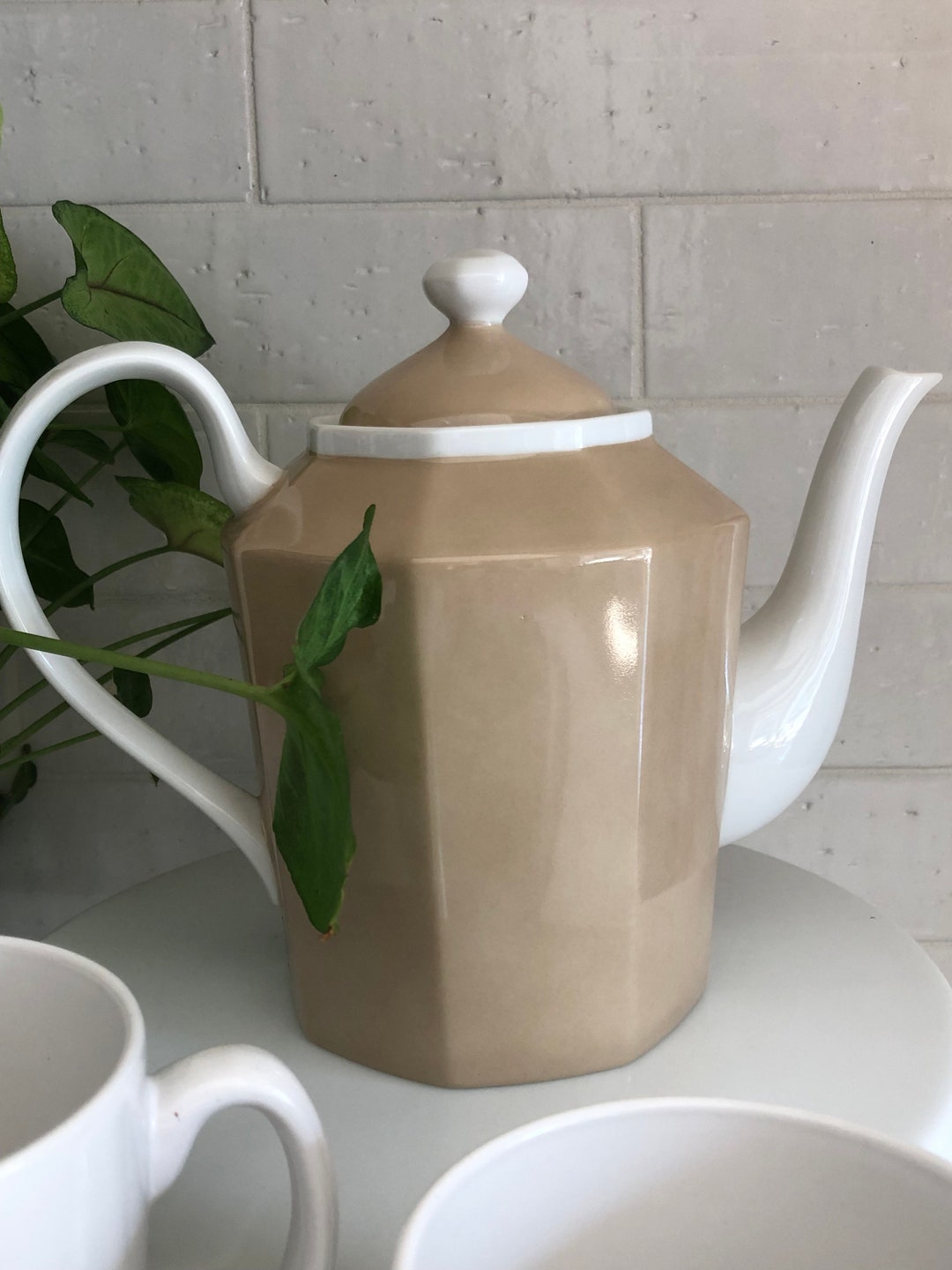Vintage Fitz and Floyd Rondelet Teapot in Taupe and White. Vintage 1970 ...