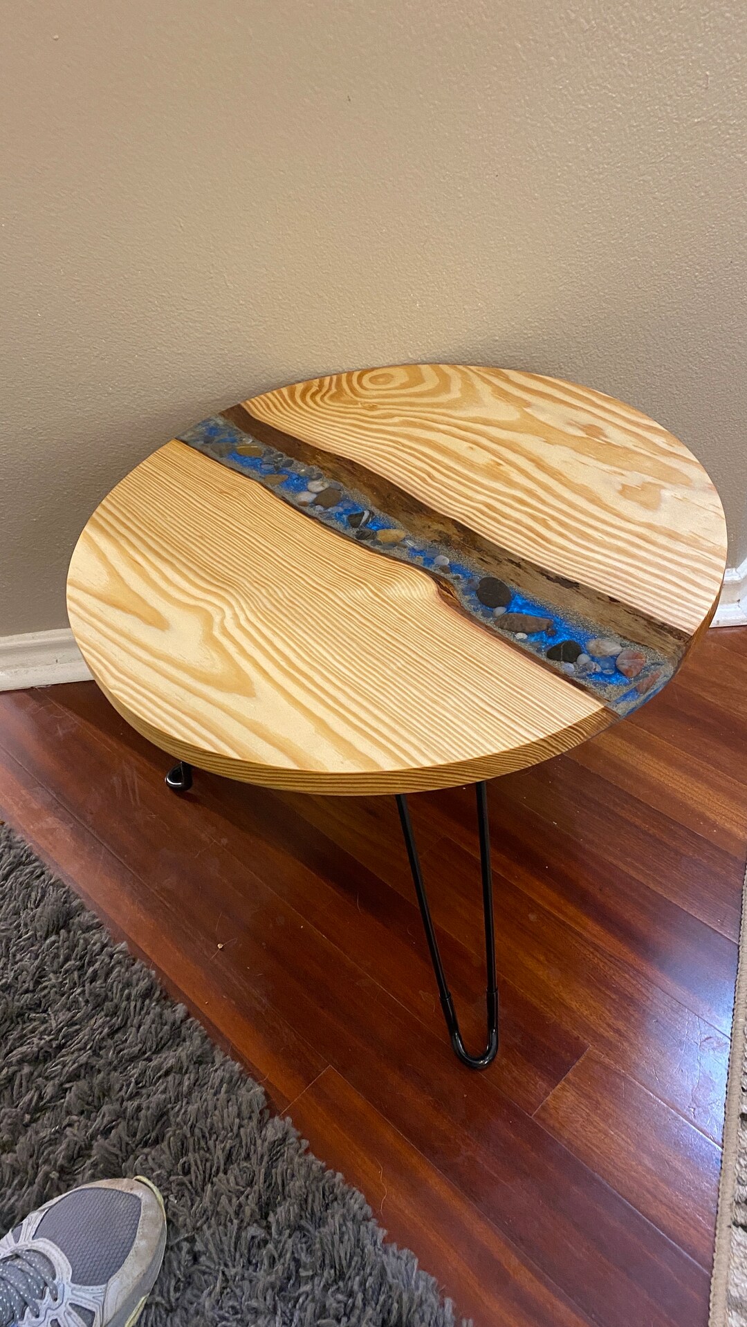 Round River Table - Etsy