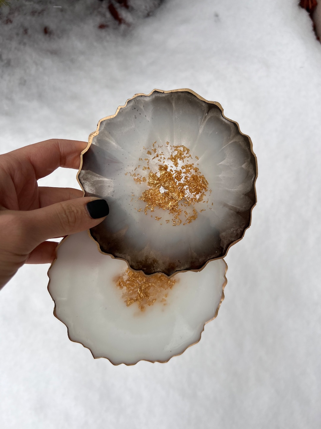 Non-standard Round Shape Resin Coasters, in Black/white, Gold or Silver ...