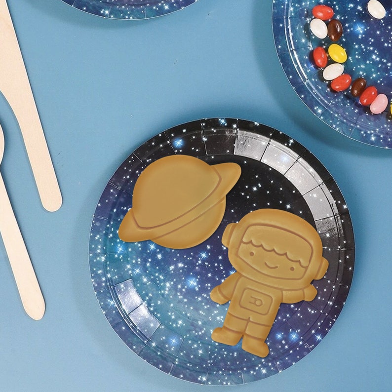 Outer Space Cookie Cutter Set of 5 | Astronaut | Spaceship | Rocketman ...