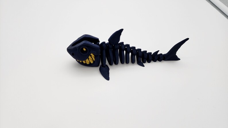 Flexi-factory 3D Printed Fidget Articulating Shark 2 Color - Etsy