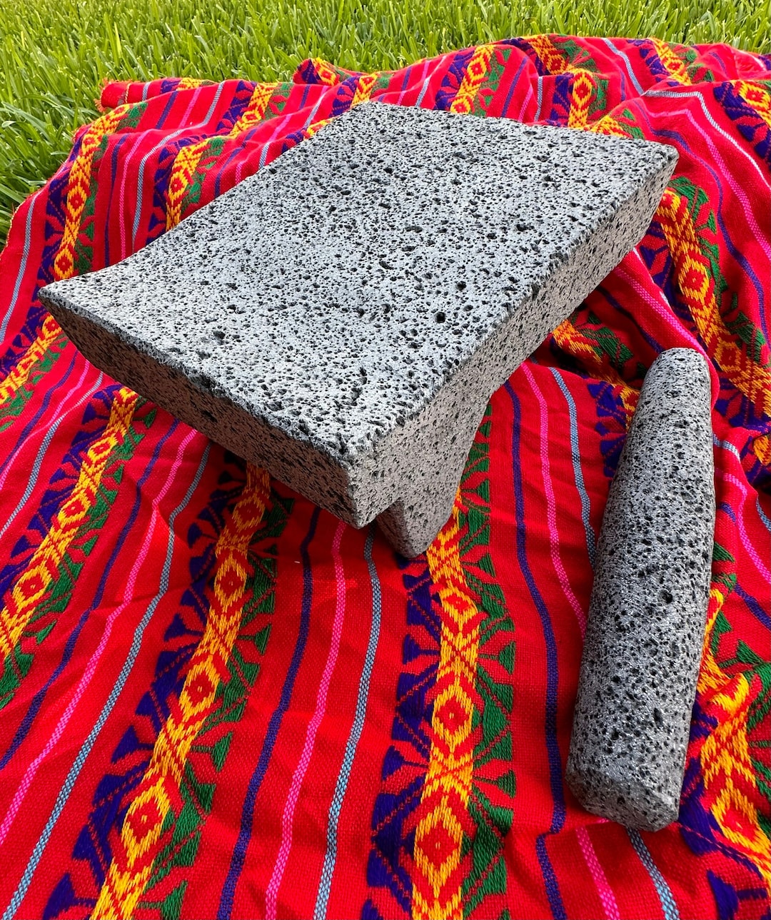 10 Inch Mexican Volcanic Stone Metate; Metate De 10 Pulgadas Mexicano ...