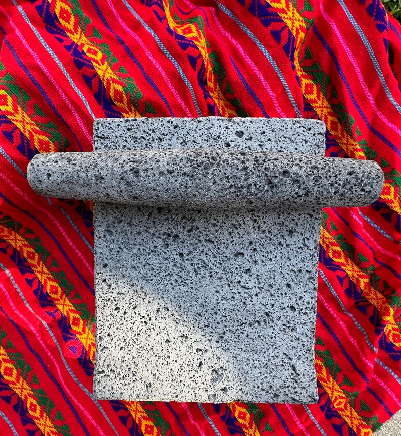 10 Inch Mexican Volcanic Stone Metate; Metate De 10 Pulgadas Mexicano ...