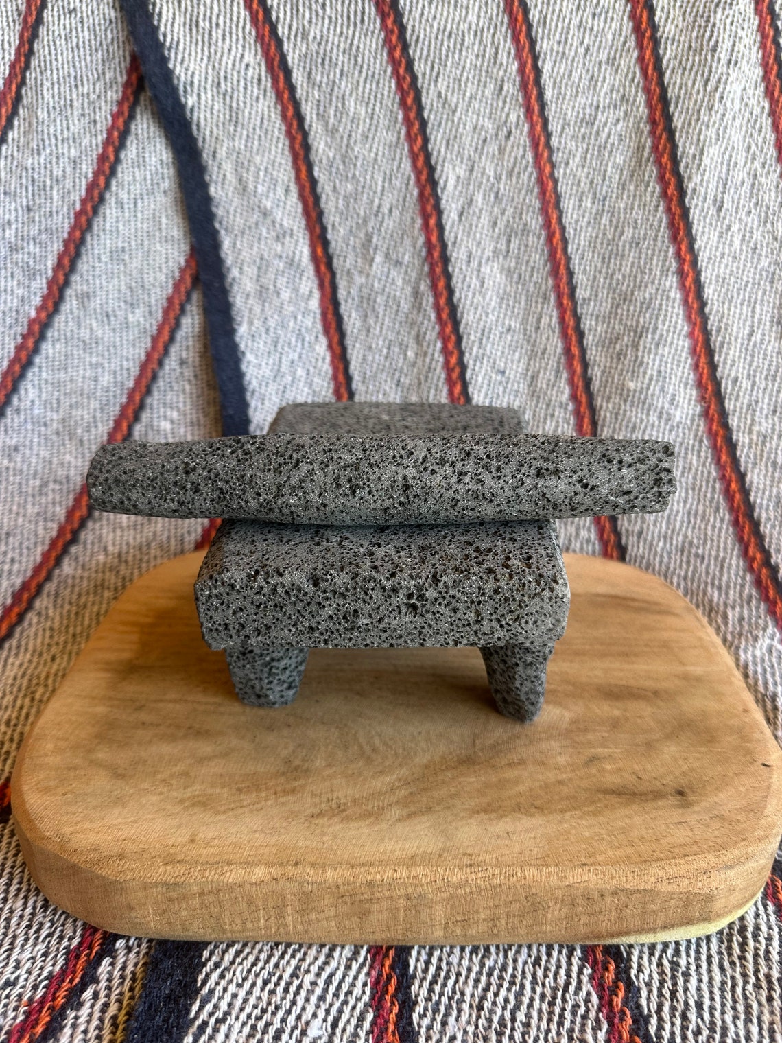 6 Inch Mexican Volcanic Stone Metate; Metate De 6 Pulgadas Mexicano - Etsy