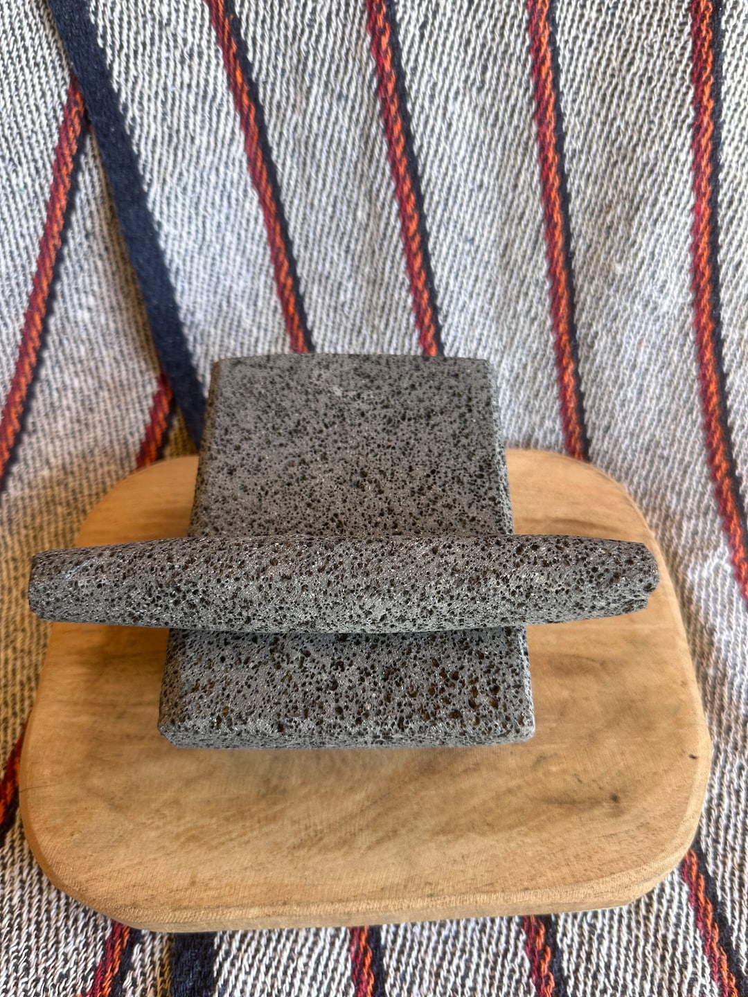 6 Inch Mexican Volcanic Stone Metate; Metate De 6 Pulgadas Mexicano - Etsy
