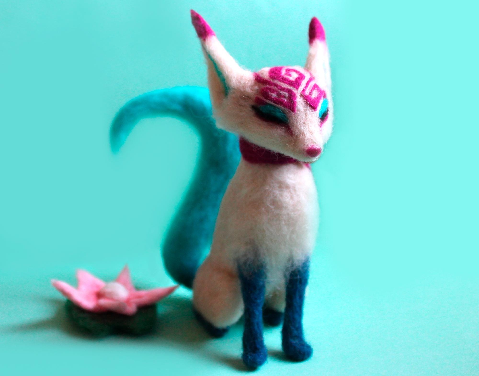 Ahri Spirit Blossom Fox Form Figurine League of Legends Kitsune Kumiho ...