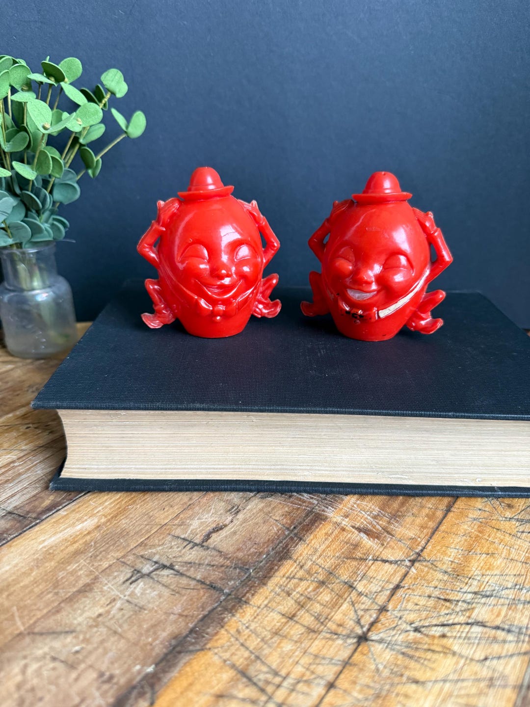 Vintage Humpty Dumpty Salt & Pepper Shakers – Bright Red 1940s ...