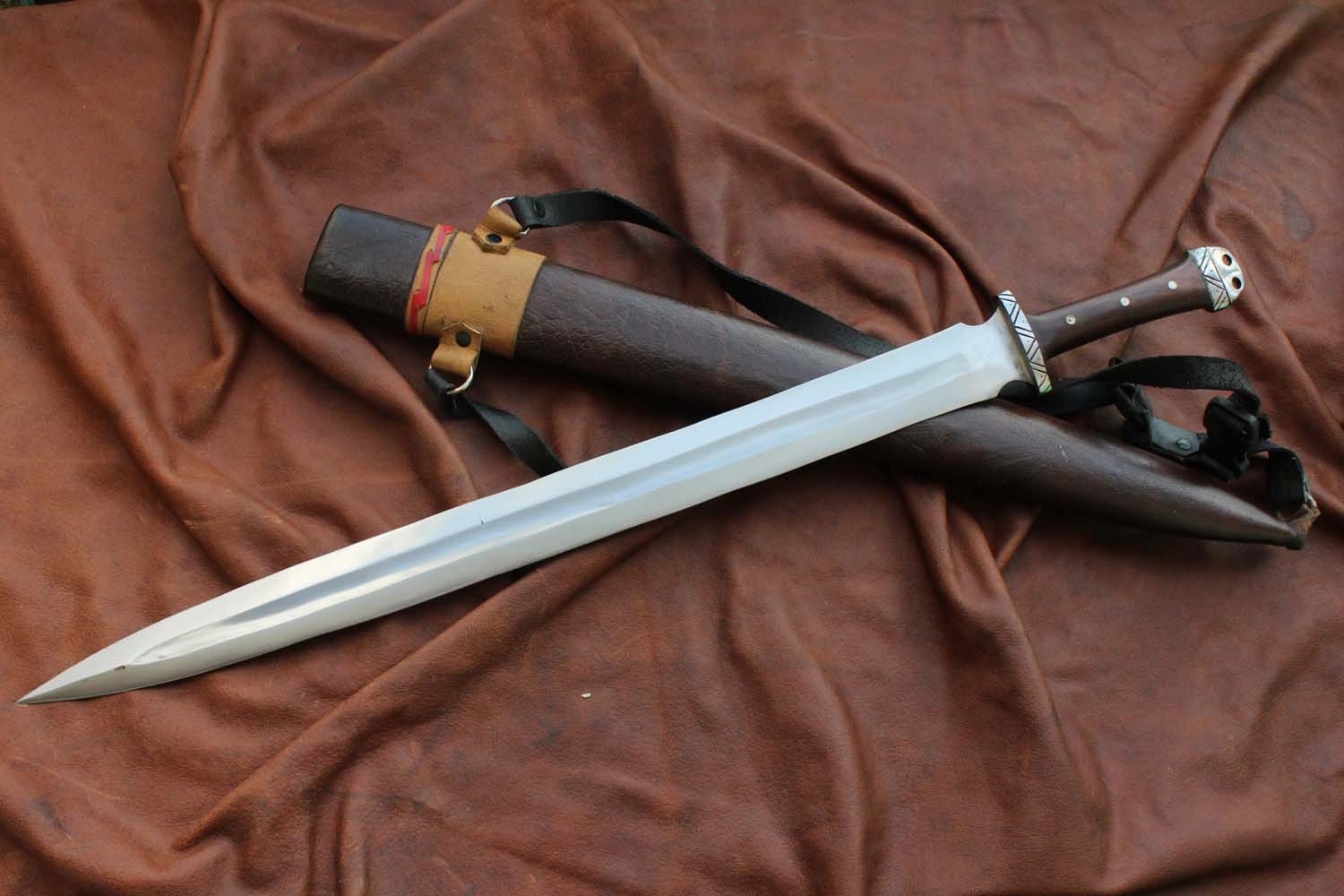 24 Inches Long Blade Viking Sword Sharp Sword Machete Sword Nepalese ...