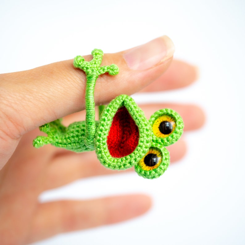 Crochet Amigurumi Miniature Frog English PATTERN ONLY Pdf - Etsy