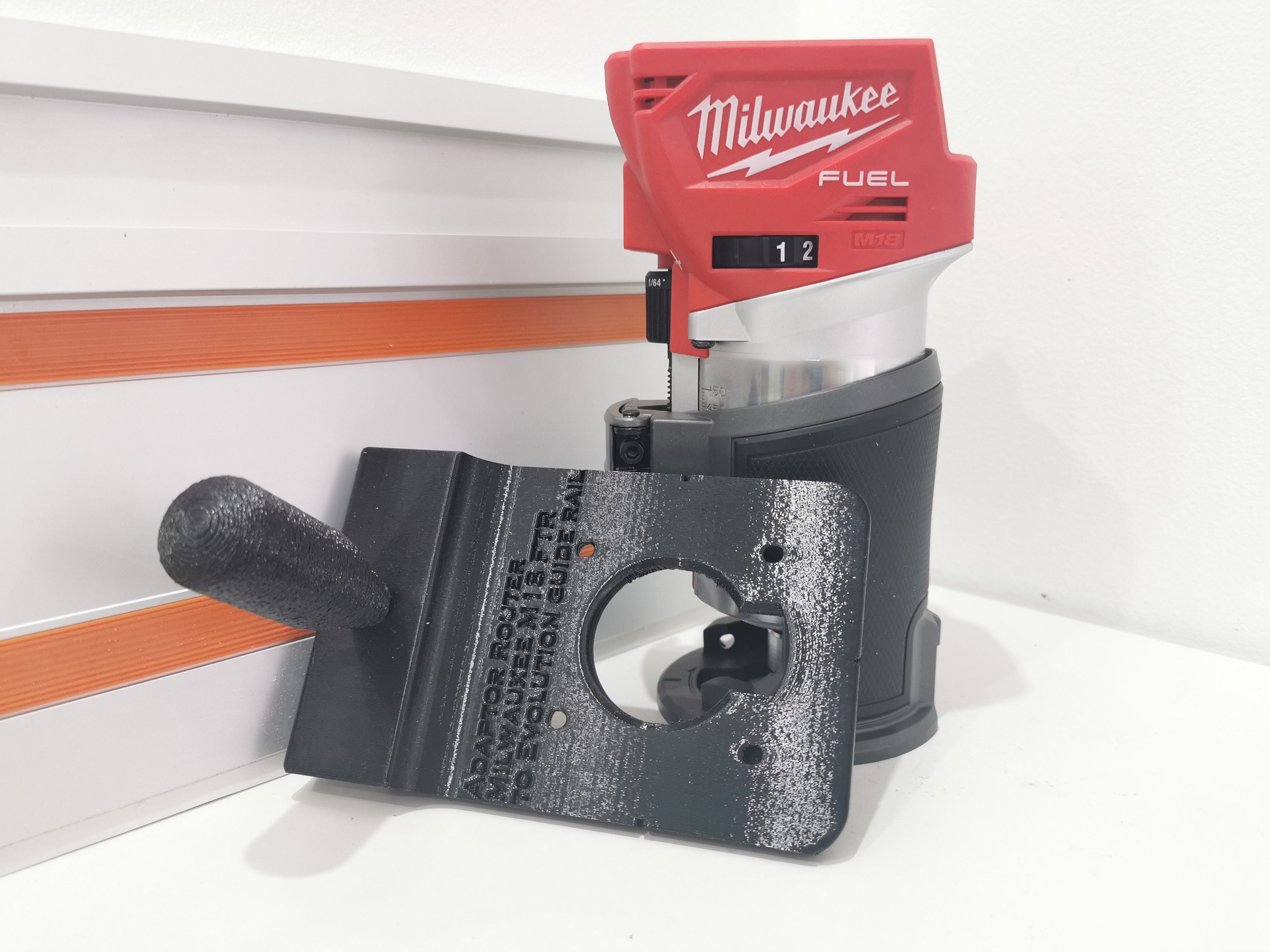 Adaptor Milwaukee Router M18 FTR to Evolution Guide Rail Groove Jig ...