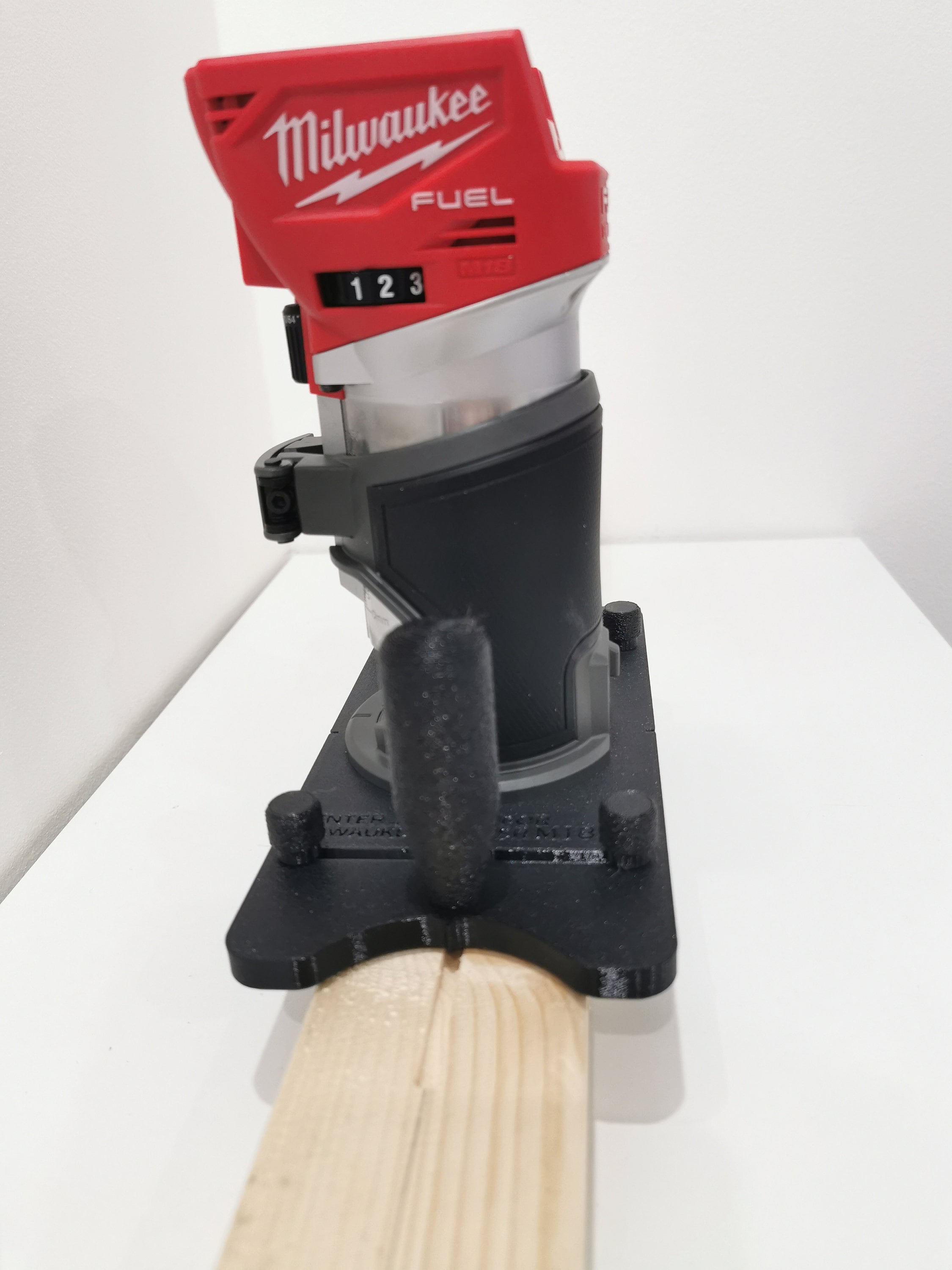 Center Jig Adaptor for Milwaukee Router M18 FRT Groove Milling ...