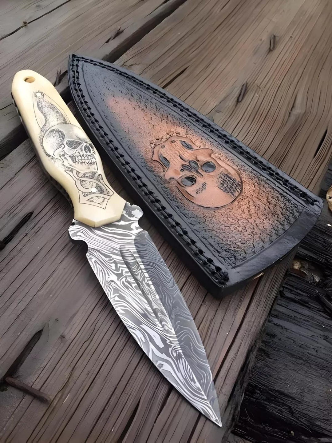 Handmade Damascus Steel Dagger Knife Engraved Skull Handleleather ...