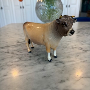 Beswick England Ceramic Family of Guernsey or Jersey Cows. Bull, Cow ...