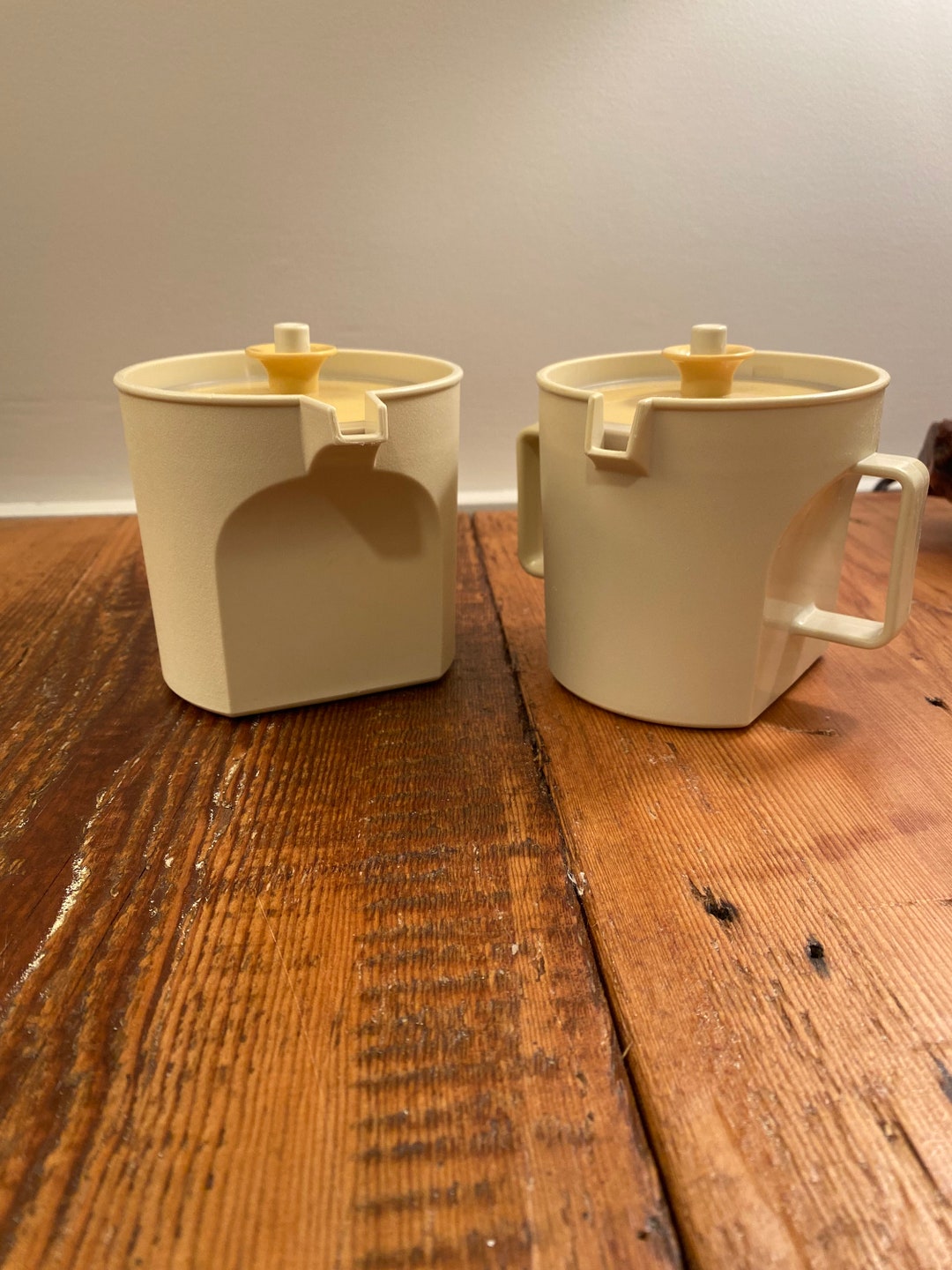 Tupperware Camping Cream and Sugar Set. Button Top Cream and Sugar in ...