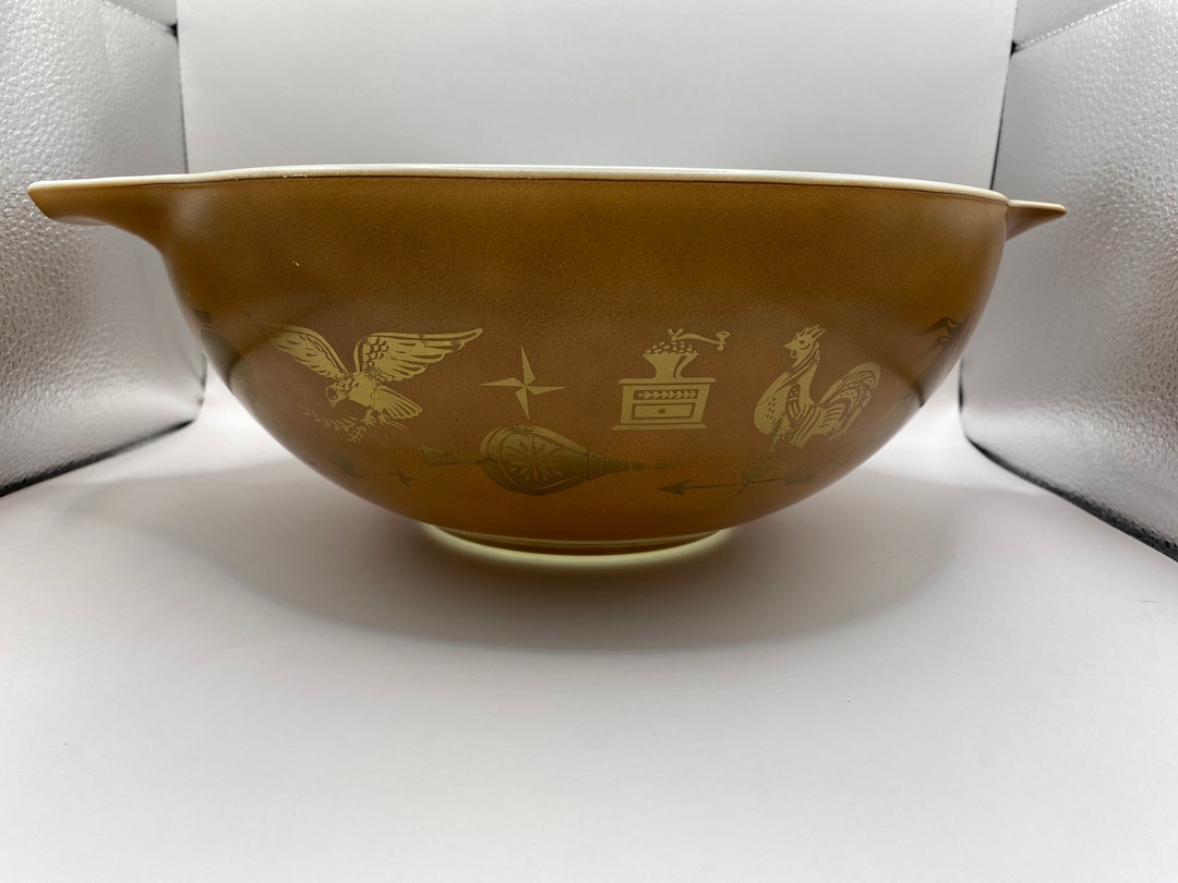 Pyrex Early American Brown and Gold Cinderella Nesting Bowls. Single ...