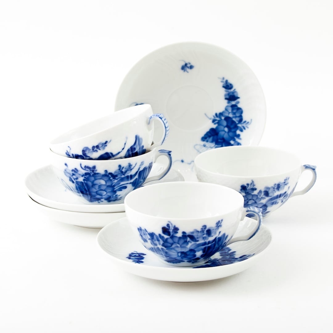 Royal Copenhagen Blue Flower Curved Braided Set of 4 Teacups + Saucers ...