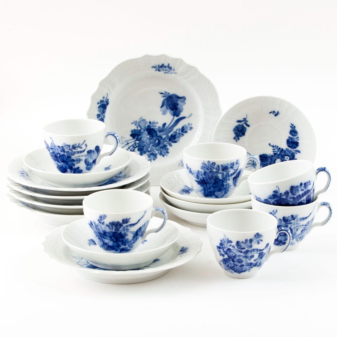 Royal Copenhagen Blå Blomst Blue Flower Curved Braided. Set of 6 ...