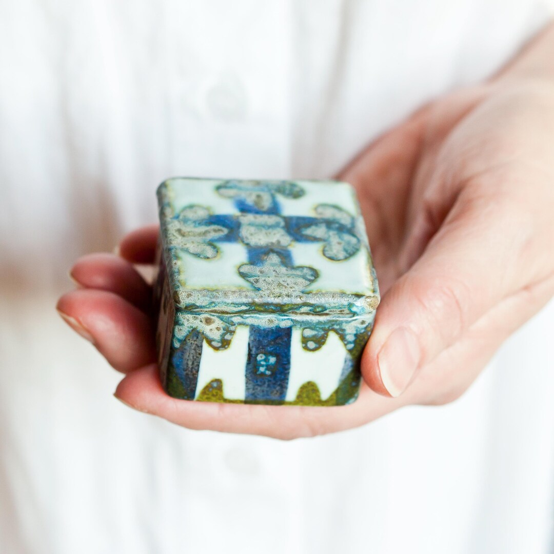 Royal Copenhagen Aluminia Fajance BACA Lidded Jar Pill Box Case Johanne ...