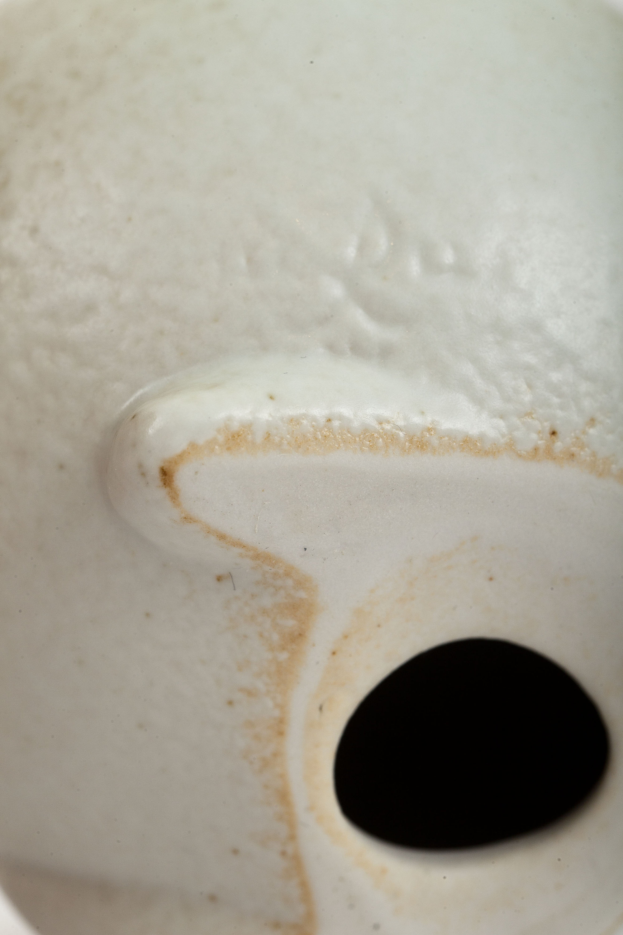 Rörstrand Gösta Grähs Stoneware Cat From the Clotis Series Swedish Ceramics 1983. Okimono ...