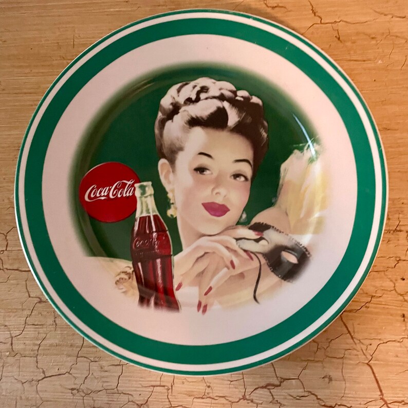 90s/00s Gibson Coca-cola Pin-up Girl 10.5 Plate Retro - Etsy
