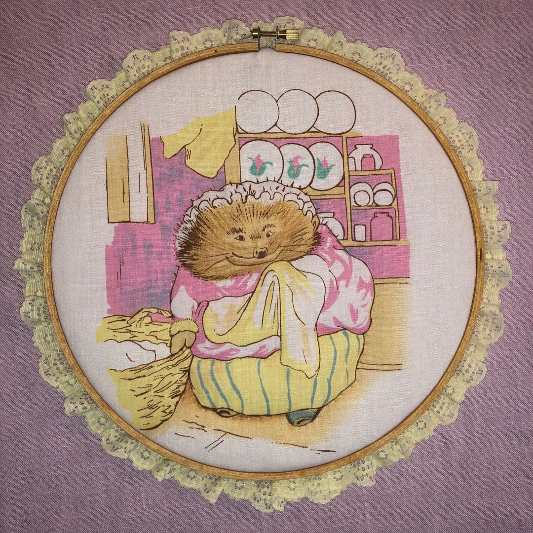 80s/90s Quilted Beatrix Potter Mrs. Tiggy-winkle Wall Art, Peter Rabbit ...