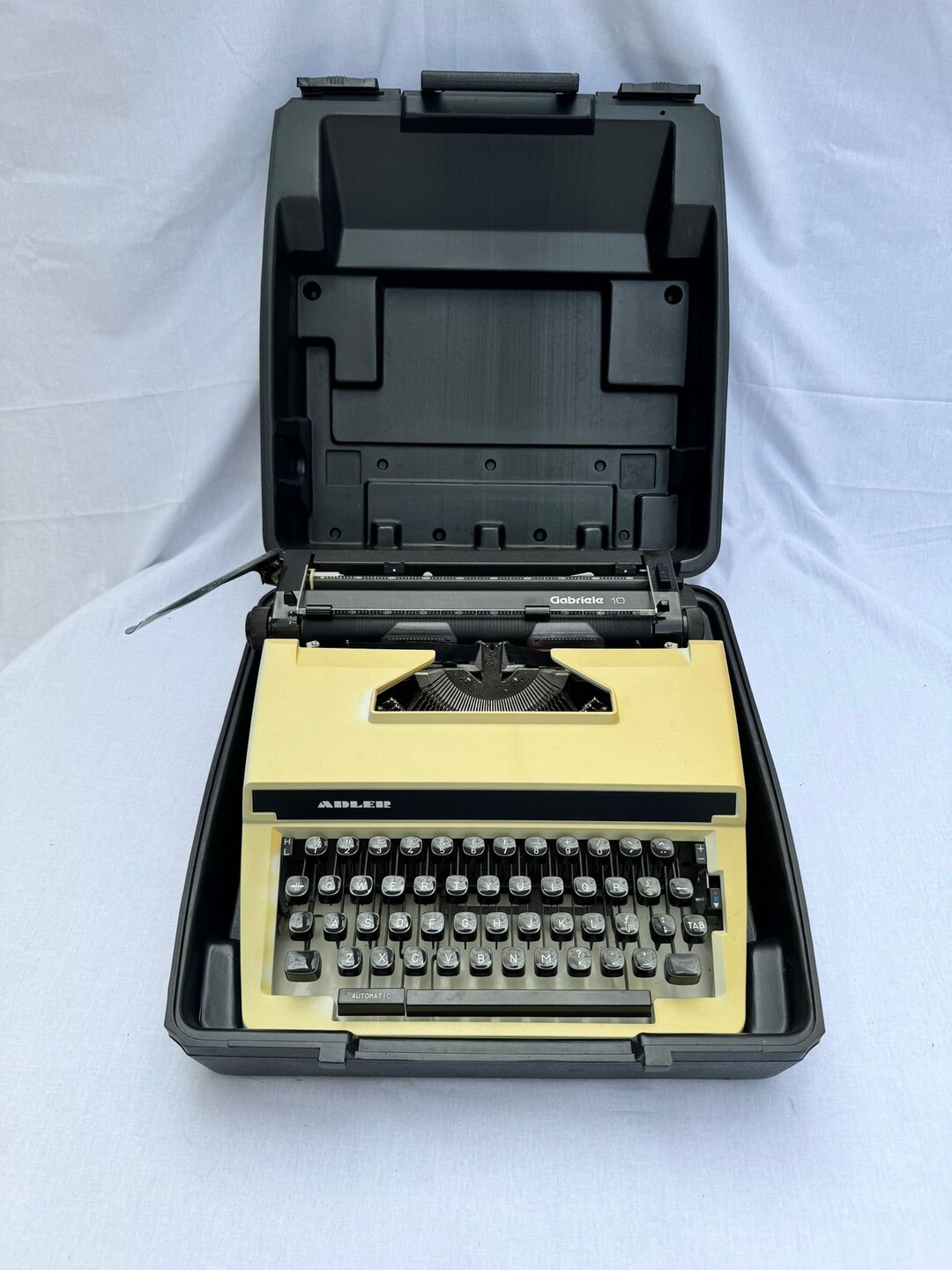 Vintage Adler Gabriele 10 Typewriter Classic Writing Machine With Style ...