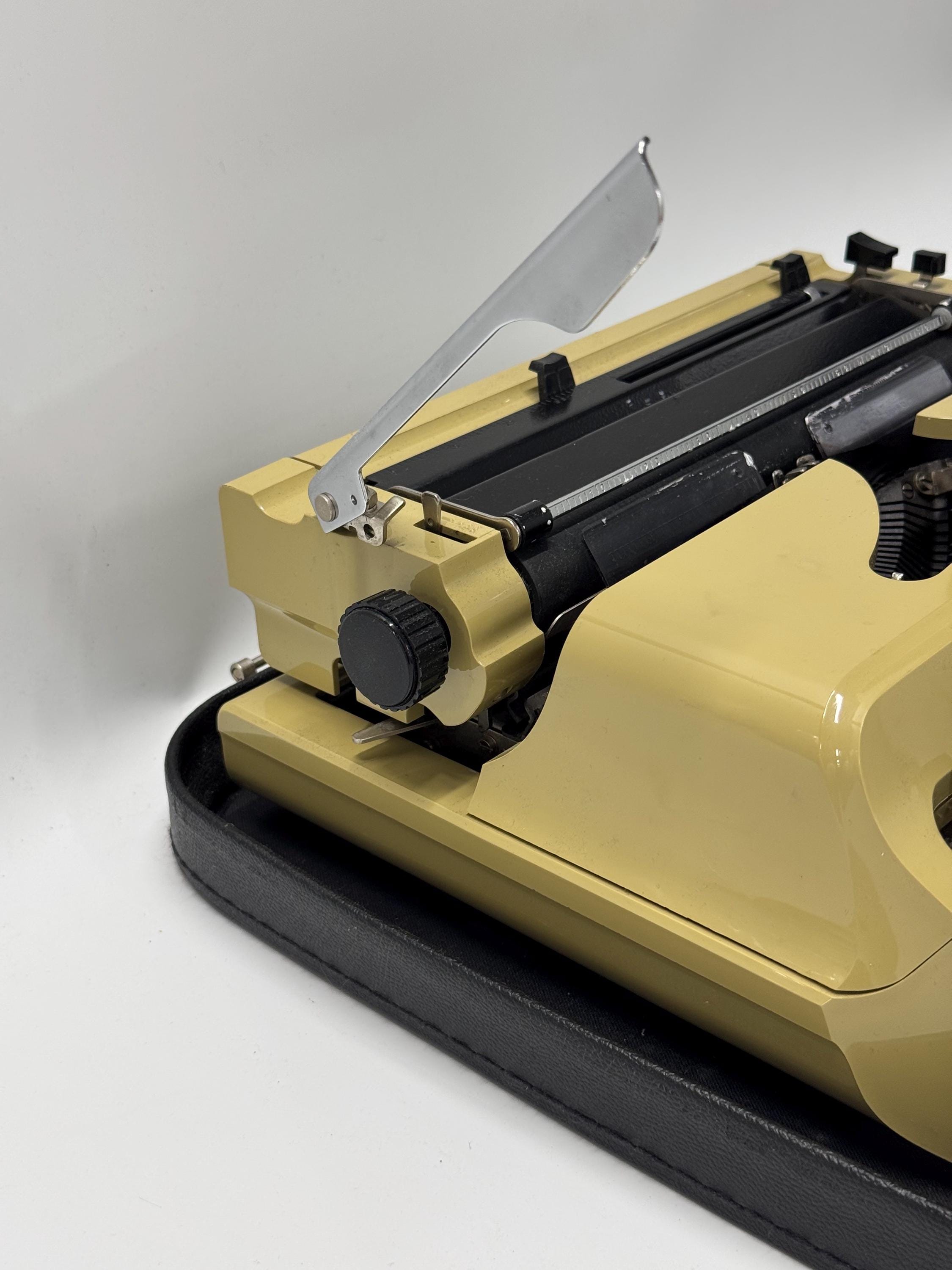 Vintage Adler Gabriele 10 Typewriter - Classic Writing Machine With ...