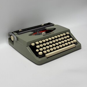 Vintages Vendex S100 Typewriter - 1970s Retro Office Decor - Fully ...