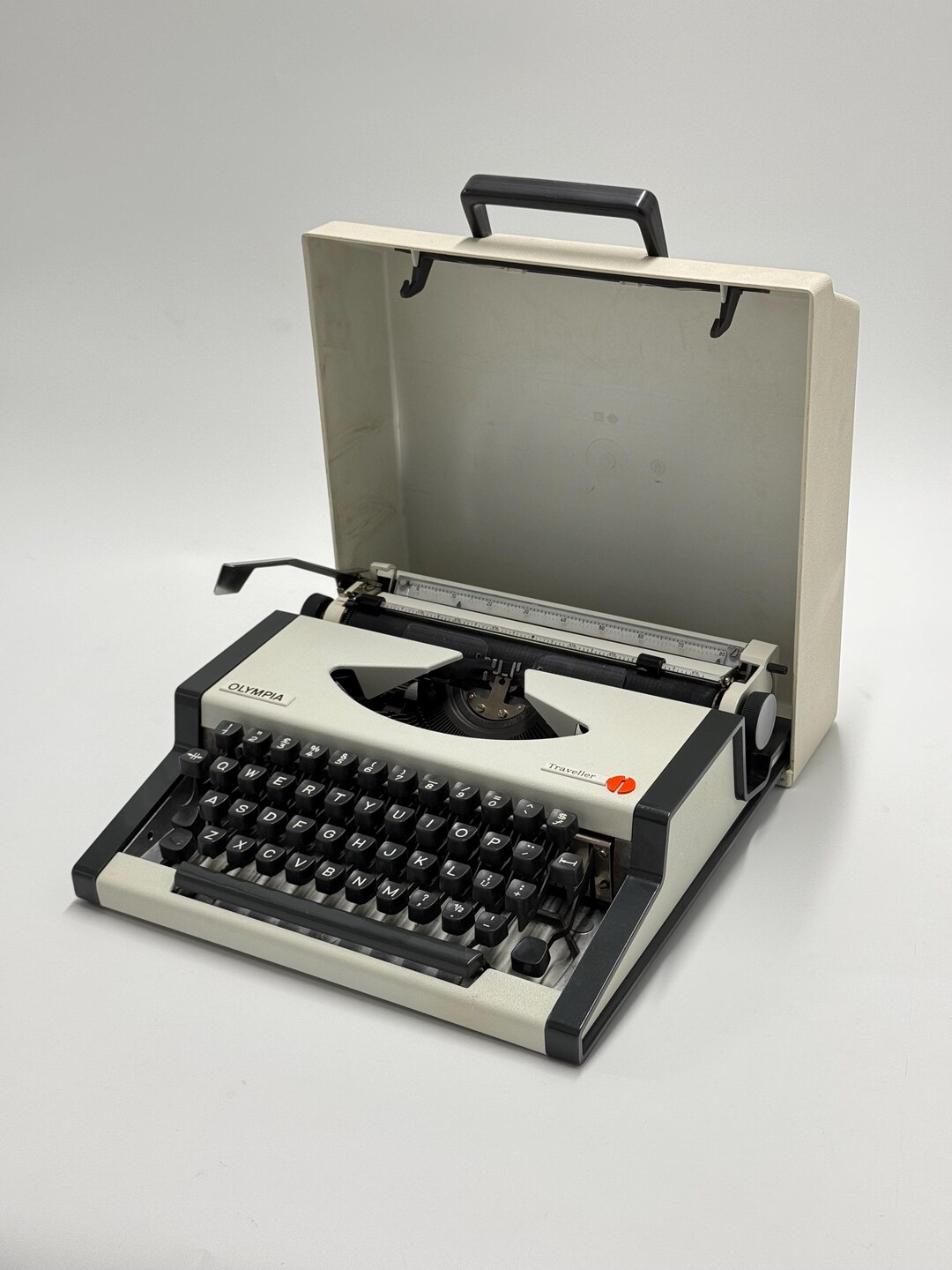 Olympia Traveller Vintage Typewriter: Portable Retro Writing Machine - Etsy