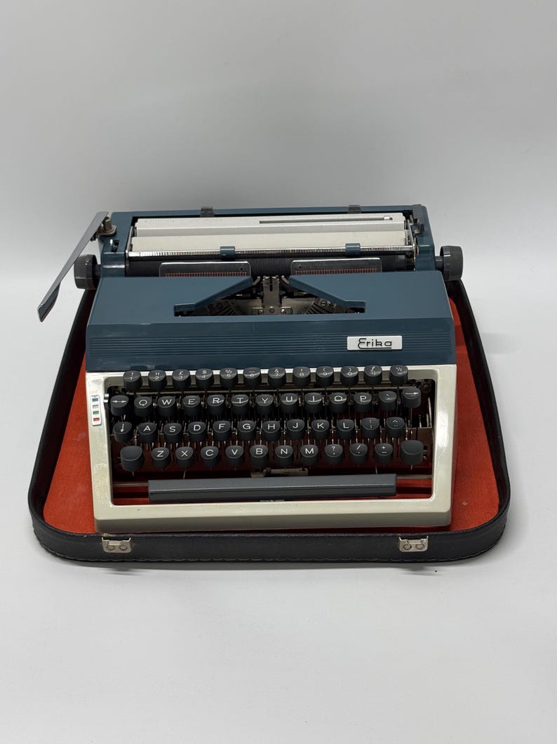Erika Model 30 Typewriter With Case, Working Portable Manual Typewriter ...