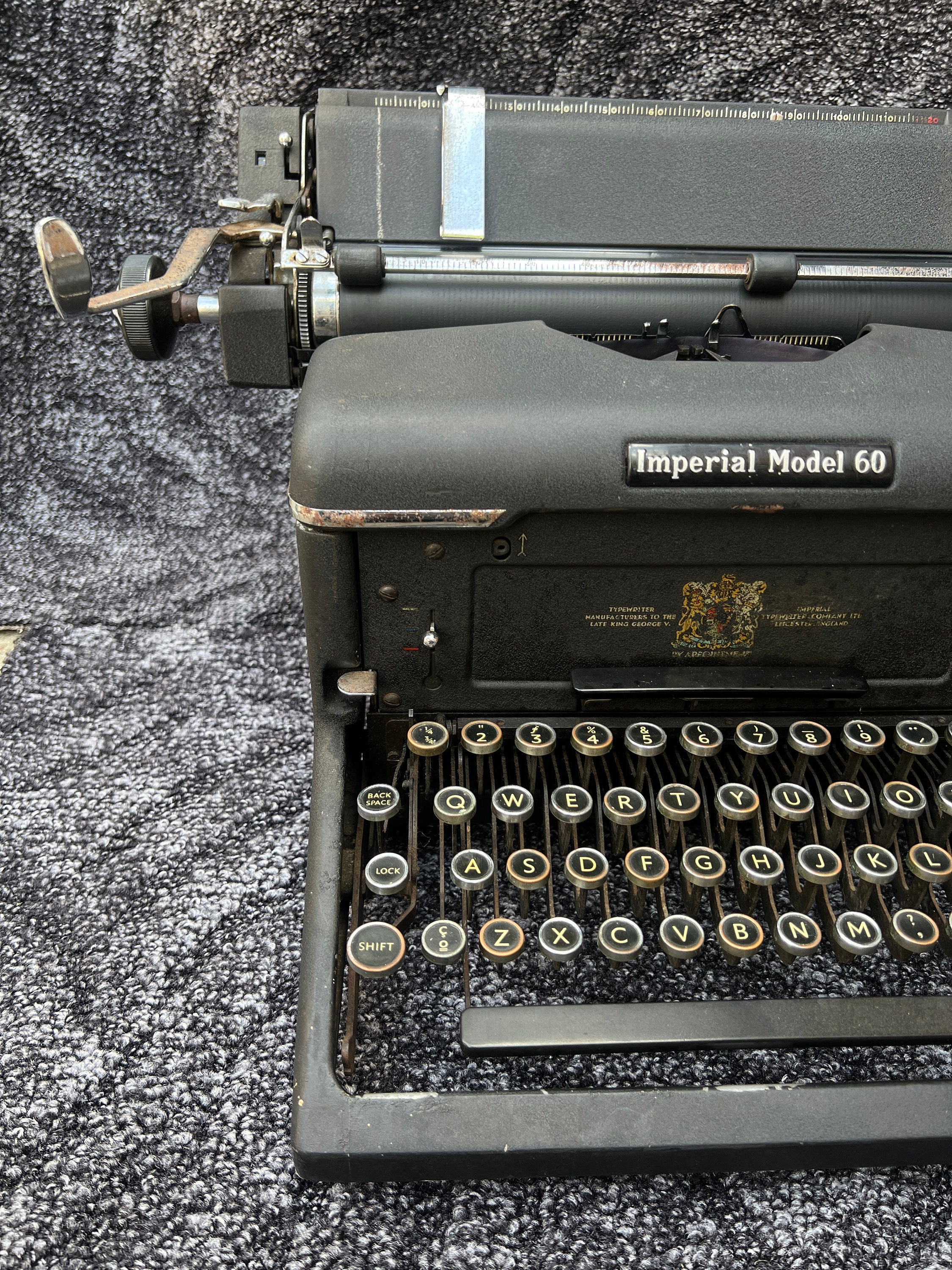 Vintage 1949 Imperial Model 60 Typewriter Classic Black With Ivory ...