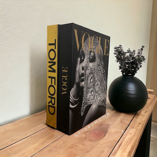 Vogue Book - Etsy